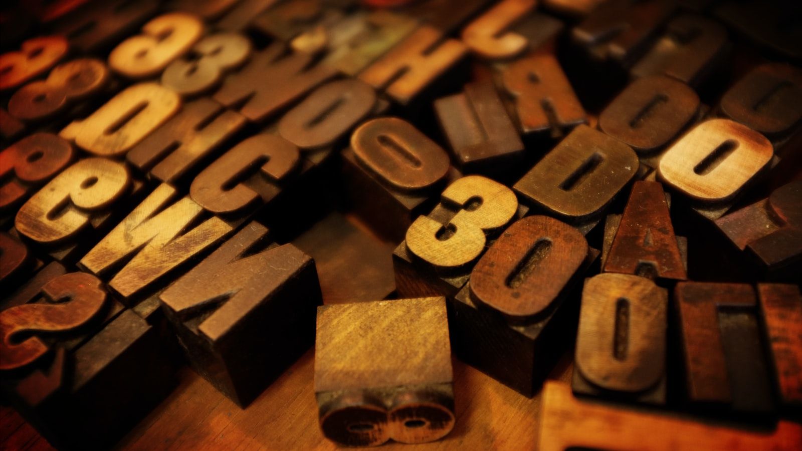 How to avoid paragraph gaps when using superscript and subscript